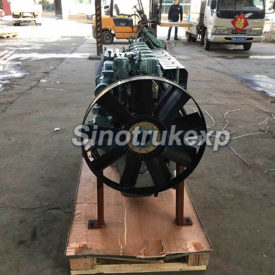 SINOTRUK HOWO WD615 Series Engines and D12.42 420hp engine assembly