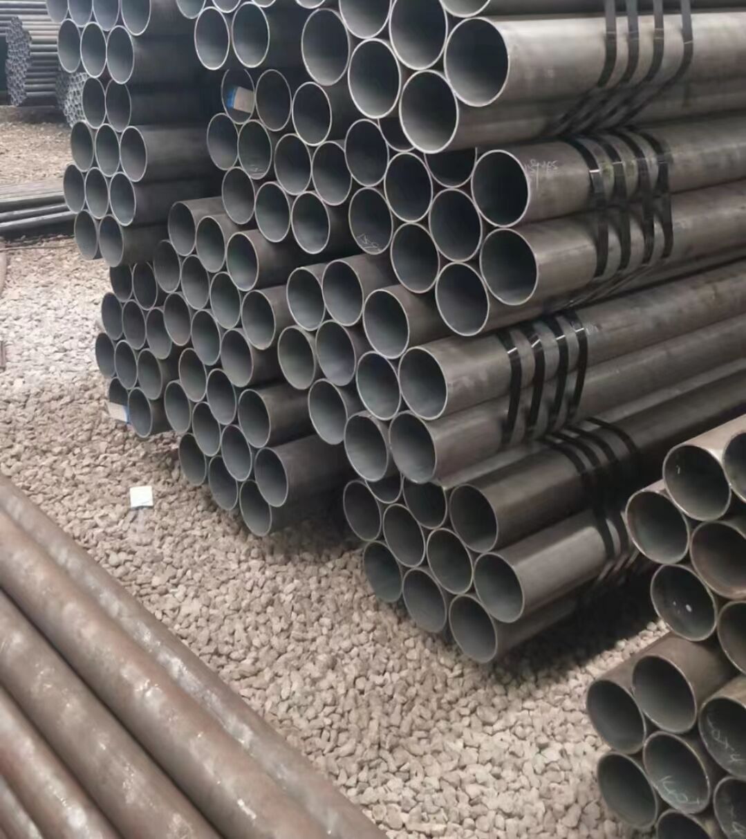 Seamless steel pipe
