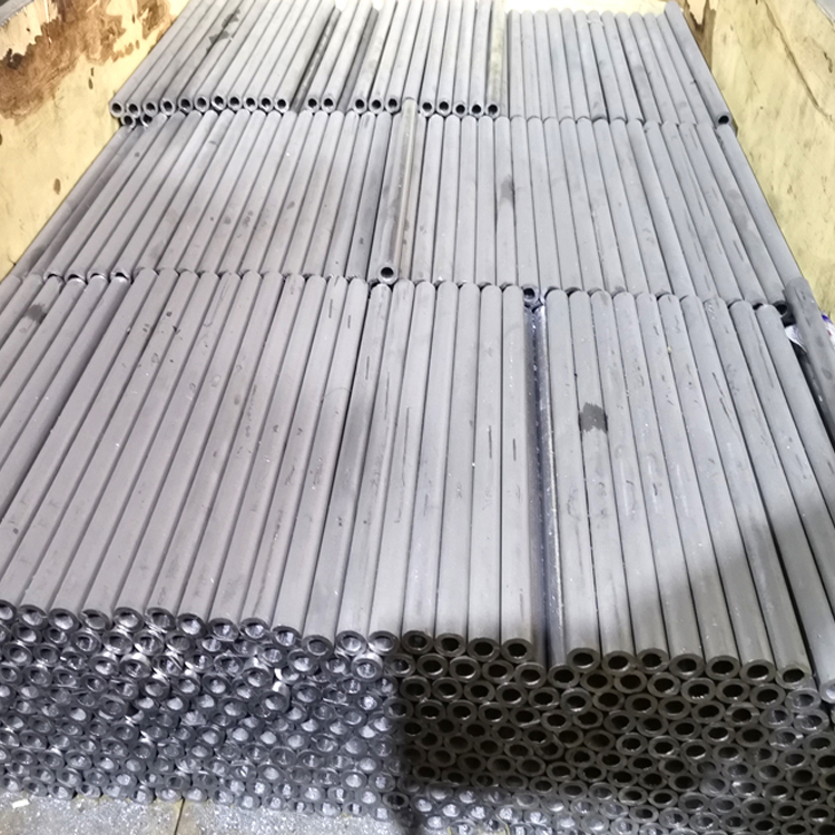 Radiation protection of pure lead tubes against radiation