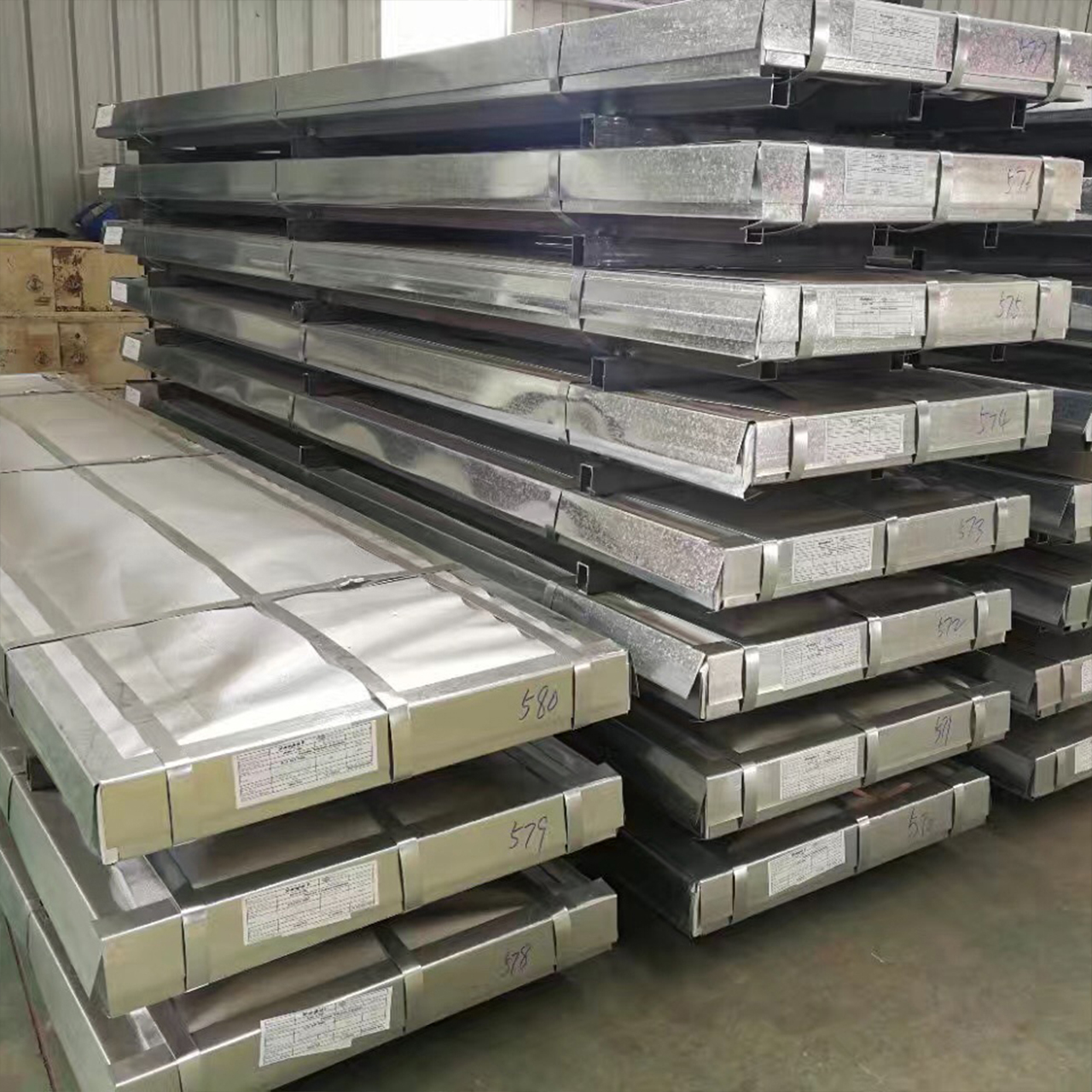 Corrugated GI Steel Roofing Sheet Plate