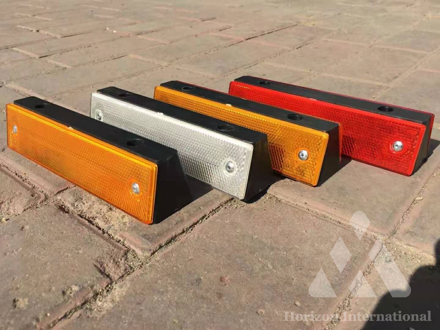 Plastic highway reflector-Shandong Horizon International Co., Ltd.