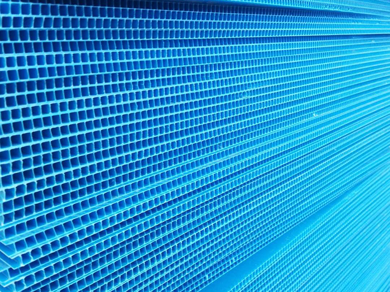 Blue Corrugated Plastic Sheet - Lightweight, Waterproof & Durable PP/PE ...