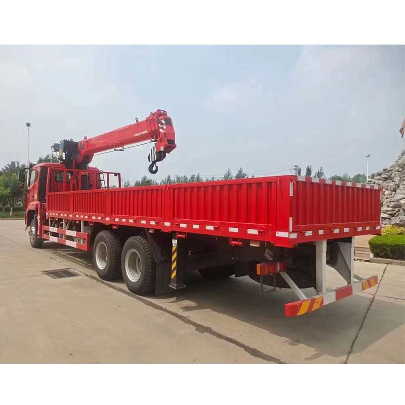 SINOTRUK HOWO N7 cargo crane truck 6x4