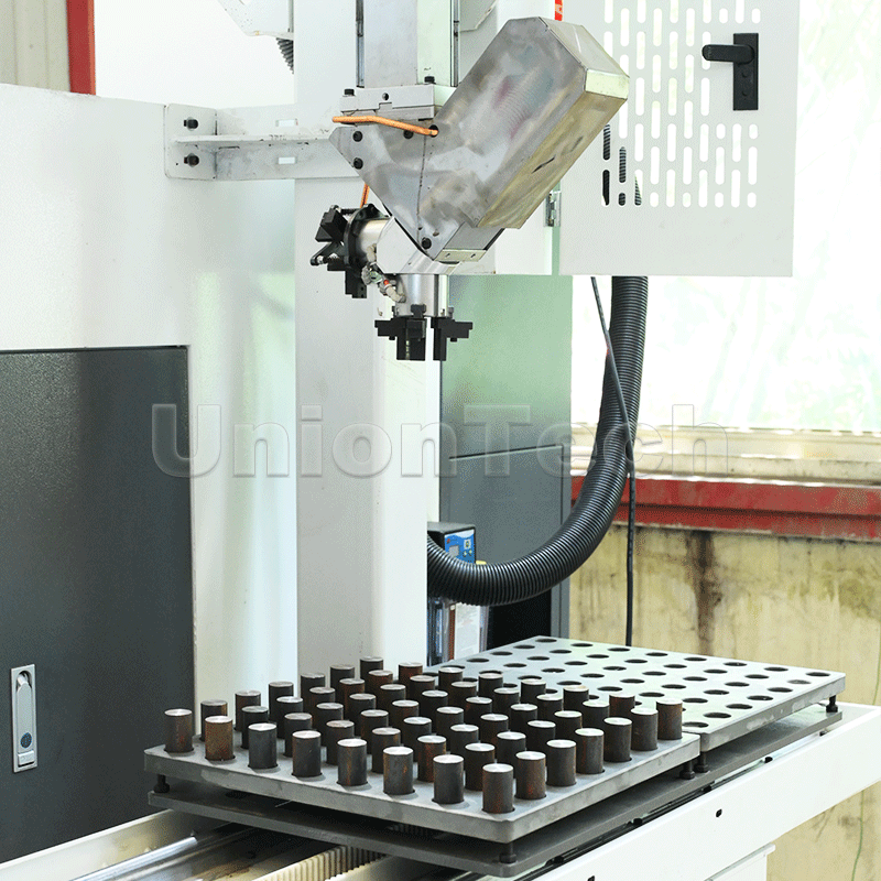 TCK40 with Loading and unloading device-UnionTech Machinery Co., Ltd.
