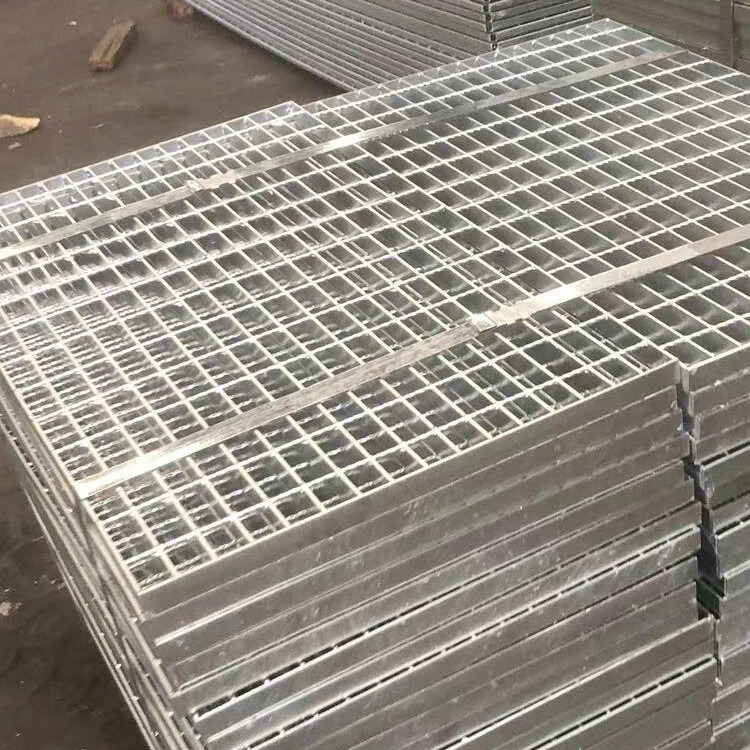Electrowelded Grating with Twisted Square Bars