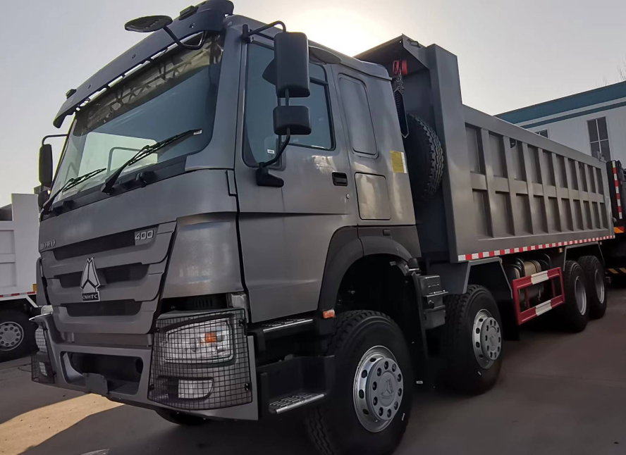 HOWO 8x4 Gray + Tianzi grid-SINOTRUK HOWO IMPORT&EXPORT CO.LTD