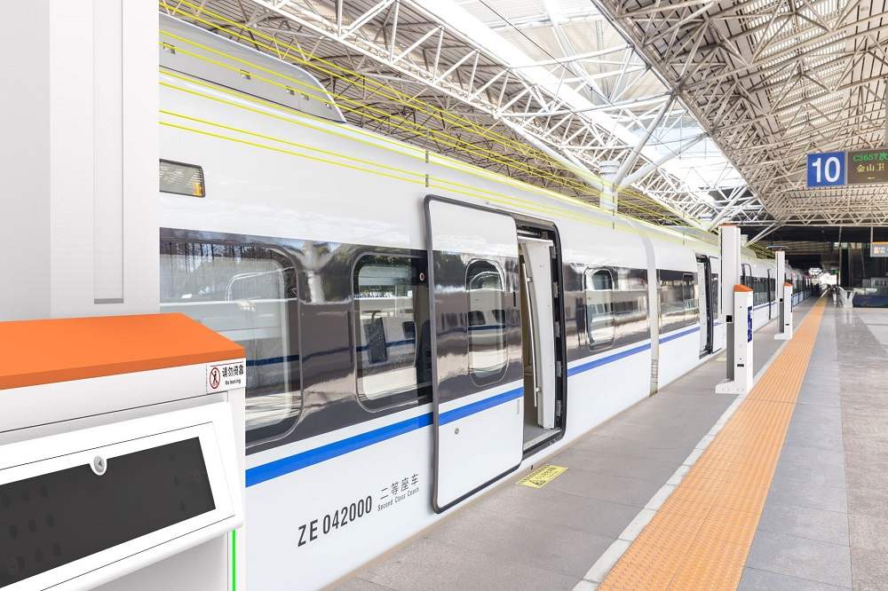 The Zhengzhou high-speed train station with the Horizon Traffic ...