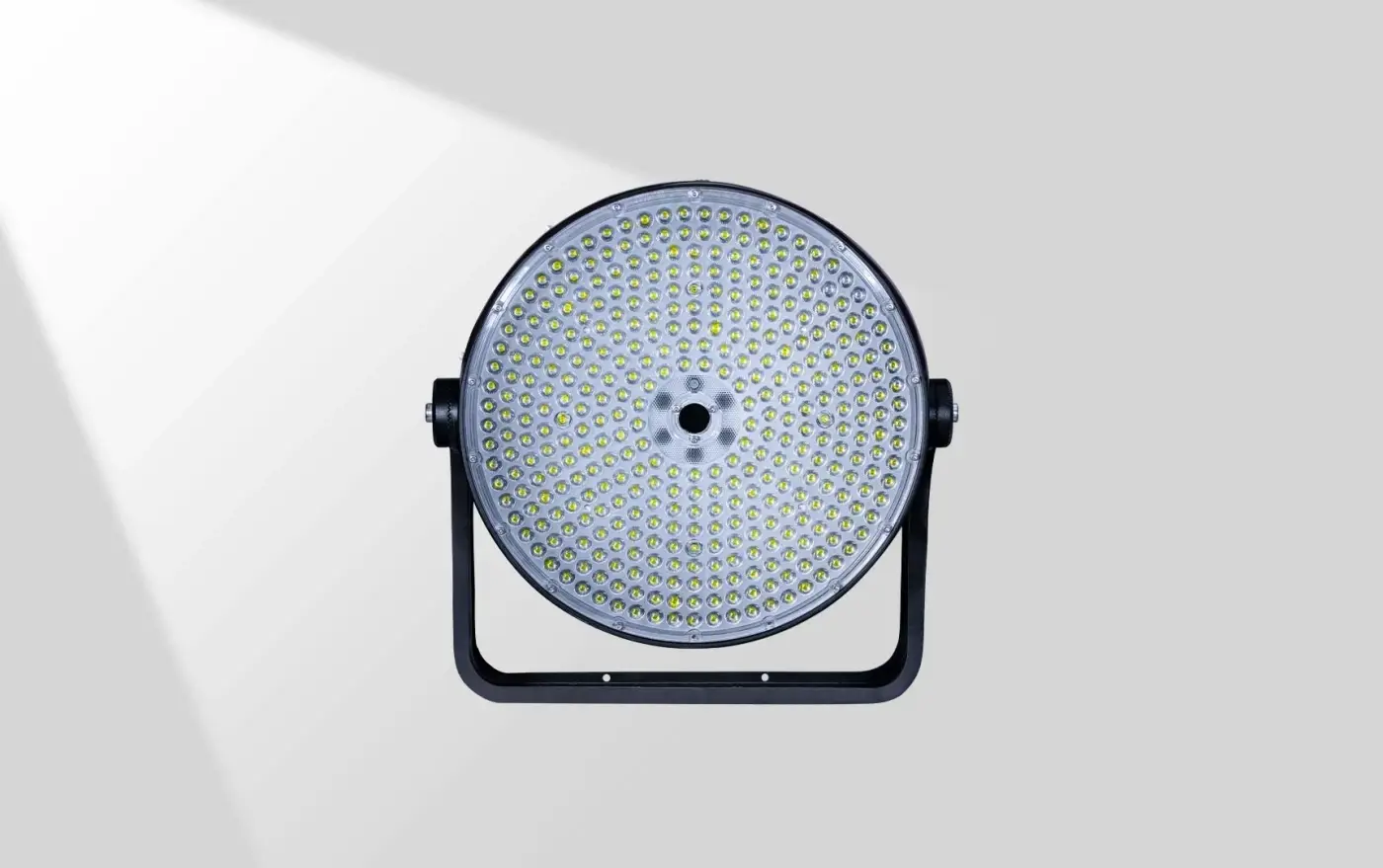 SP05-Series LED Lighting Fixtures | High-Efficiency Lights