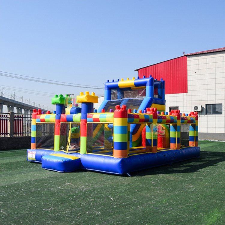 Inflatable LEGO Castle with Slide - Guangzhou Hongli Amusement Supplier
